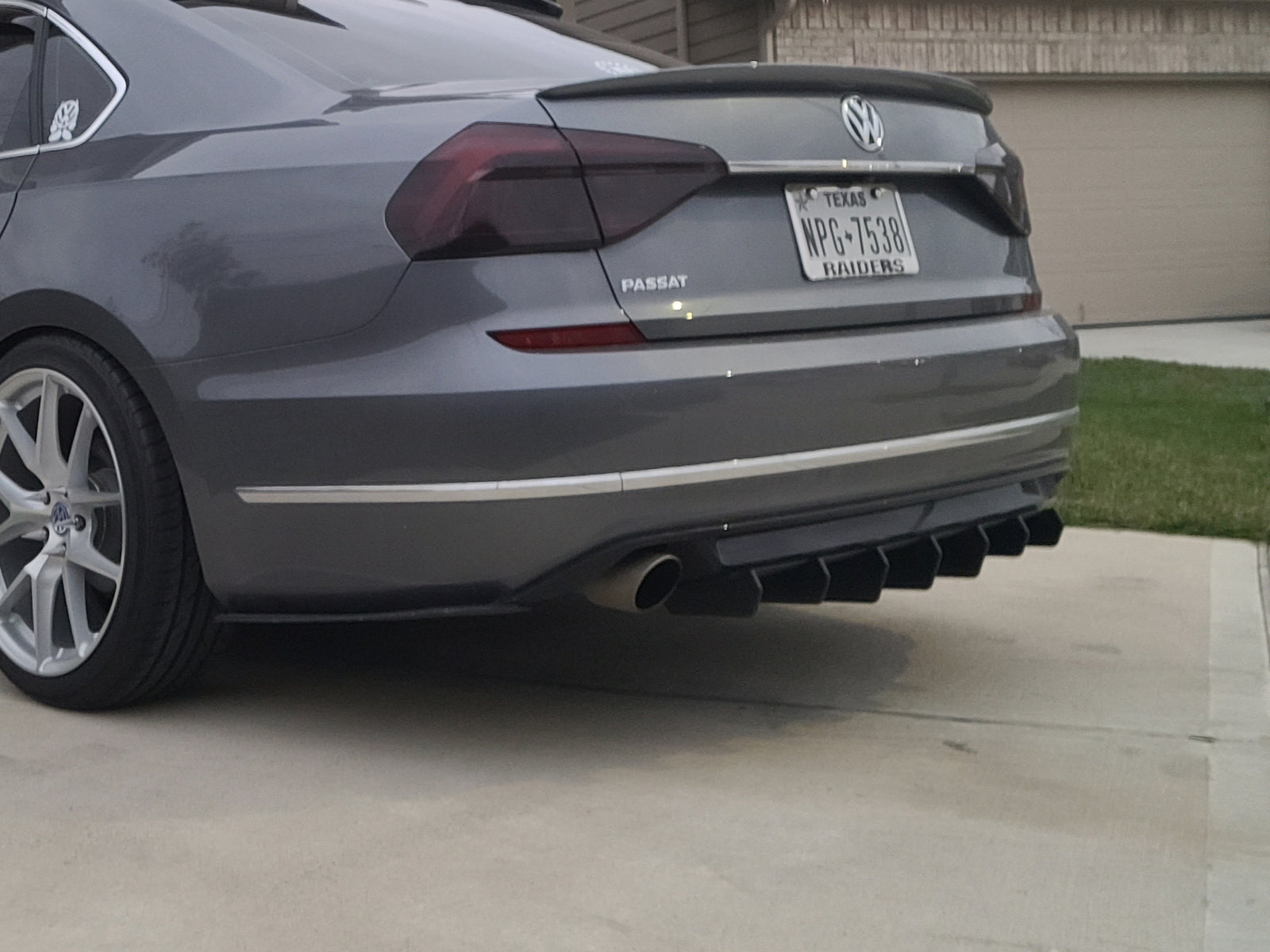 Rear Diffuser OEM style - Volkswagen Passat 16-19