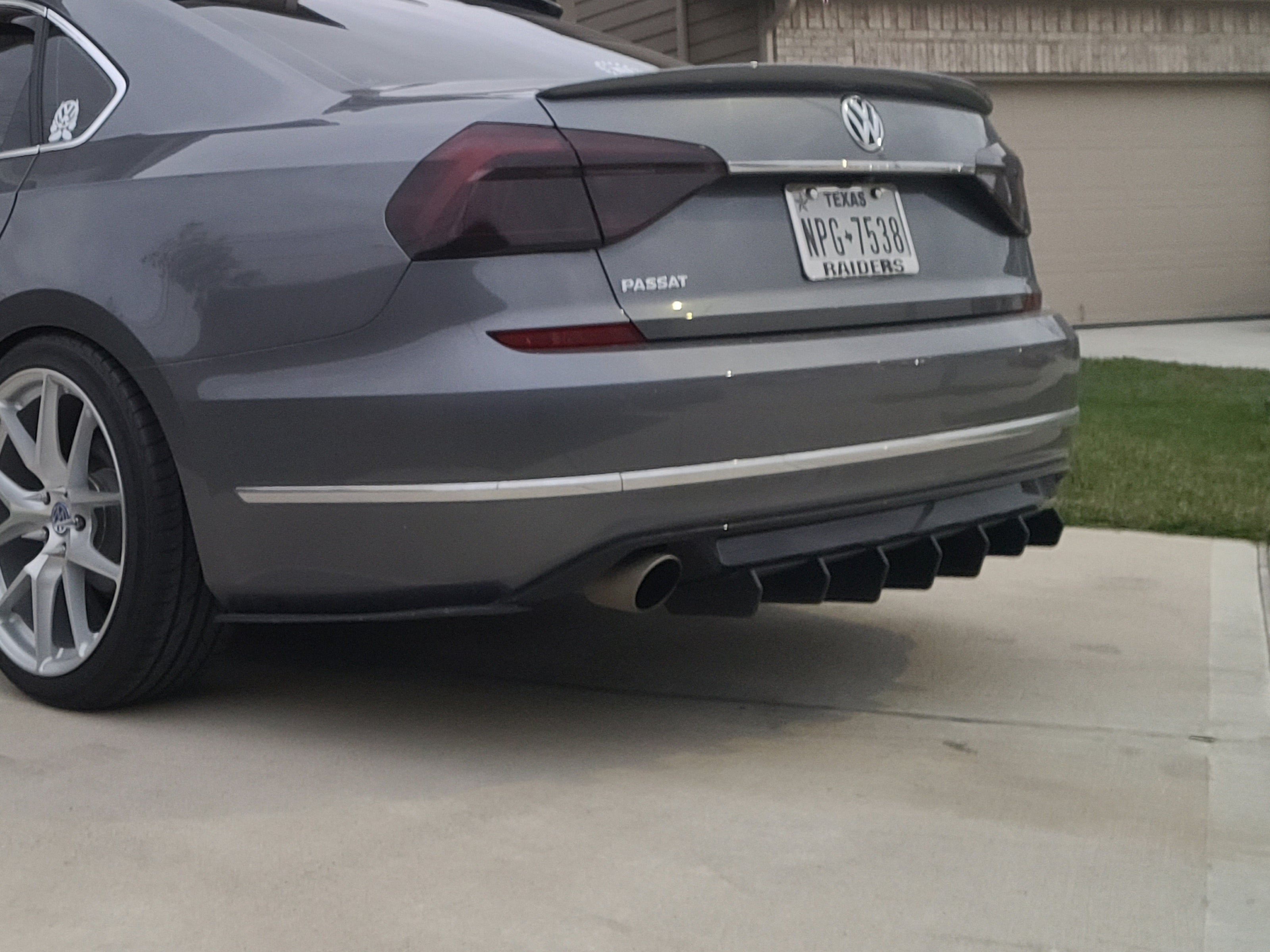 Rear Diffuser OEM style - Volkswagen Passat 16-19